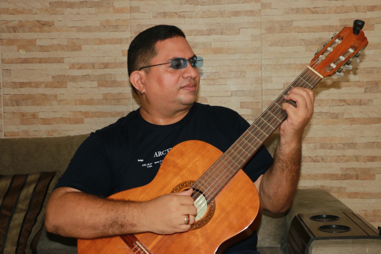 “Vinil & Poesia” recebe Elizeu Cardoso em São Luís - Jornal Pequeno