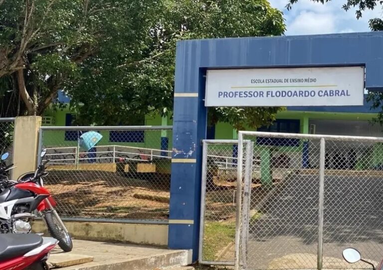 Professor é Filmado Fazendo Sexo Com Aluno De 15 Anos Jornal Pequeno 5848