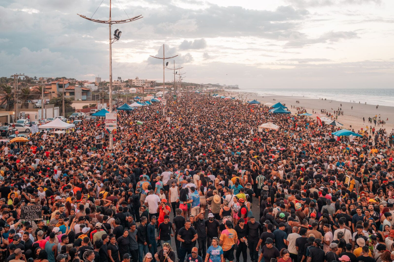 Shows de artistas locais levam multidão ao terceiro domingo de Pré ...